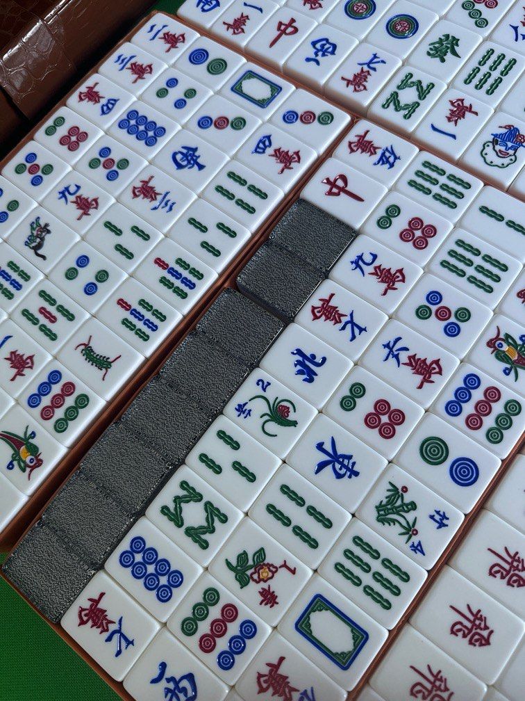 Full set Mahjong with Table, Hobbies & Toys, Toys & Games on Carousell