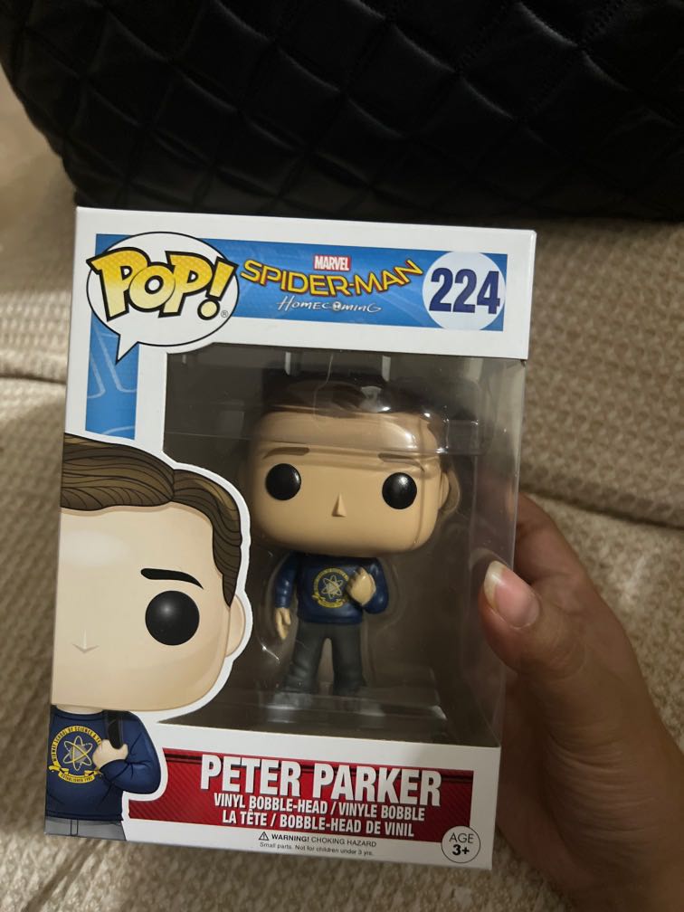 Funko Pop Peter Parker Spider-Man, Hobbies & Toys, Collectibles ...