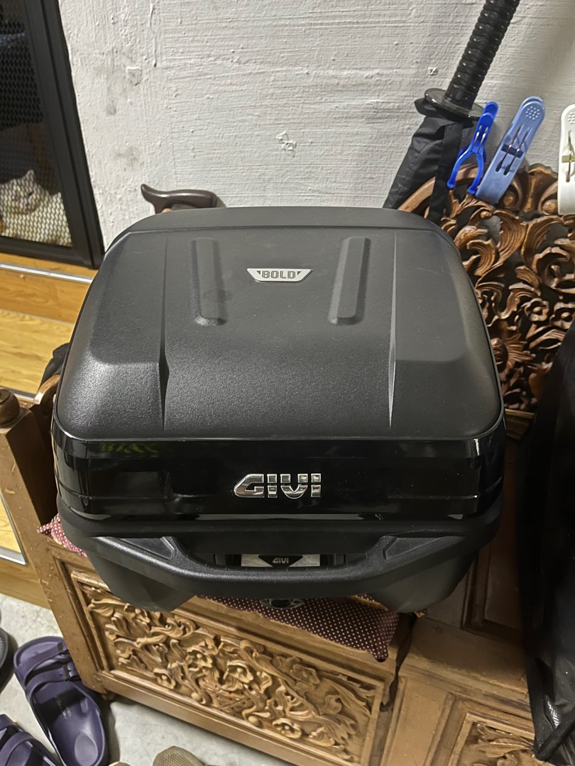GIVI BOLD & RACK, Motorcycles, Motorcycle Accessories on Carousell