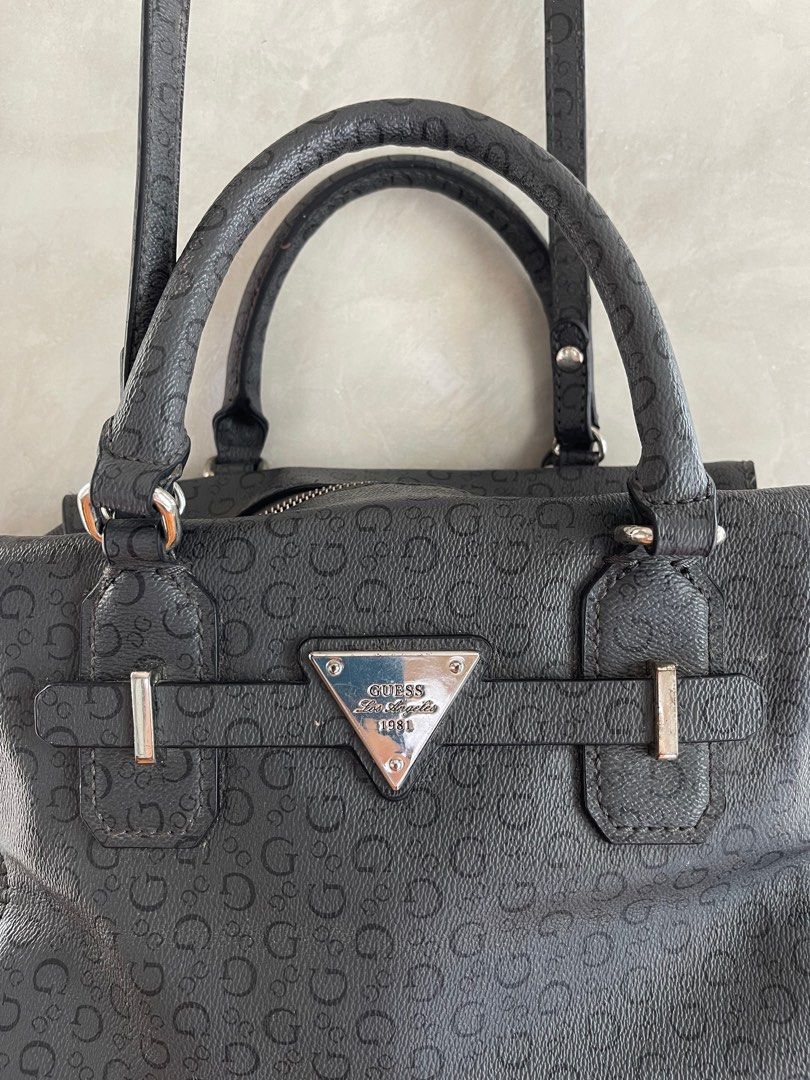 GUESS MONOGRAM Two way Handbag / Crossbody Bag on Carousell