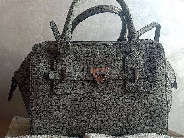 GUESS MONOGRAM Two way Handbag / Crossbody Bag on Carousell