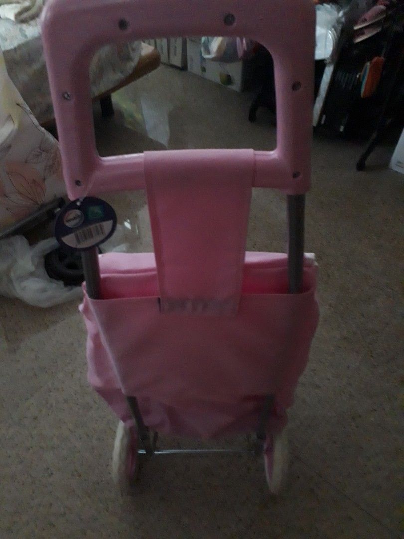 Hello Kitty Trolley Bag..Walch., Food & Drinks, Gift Baskets & Hampers ...