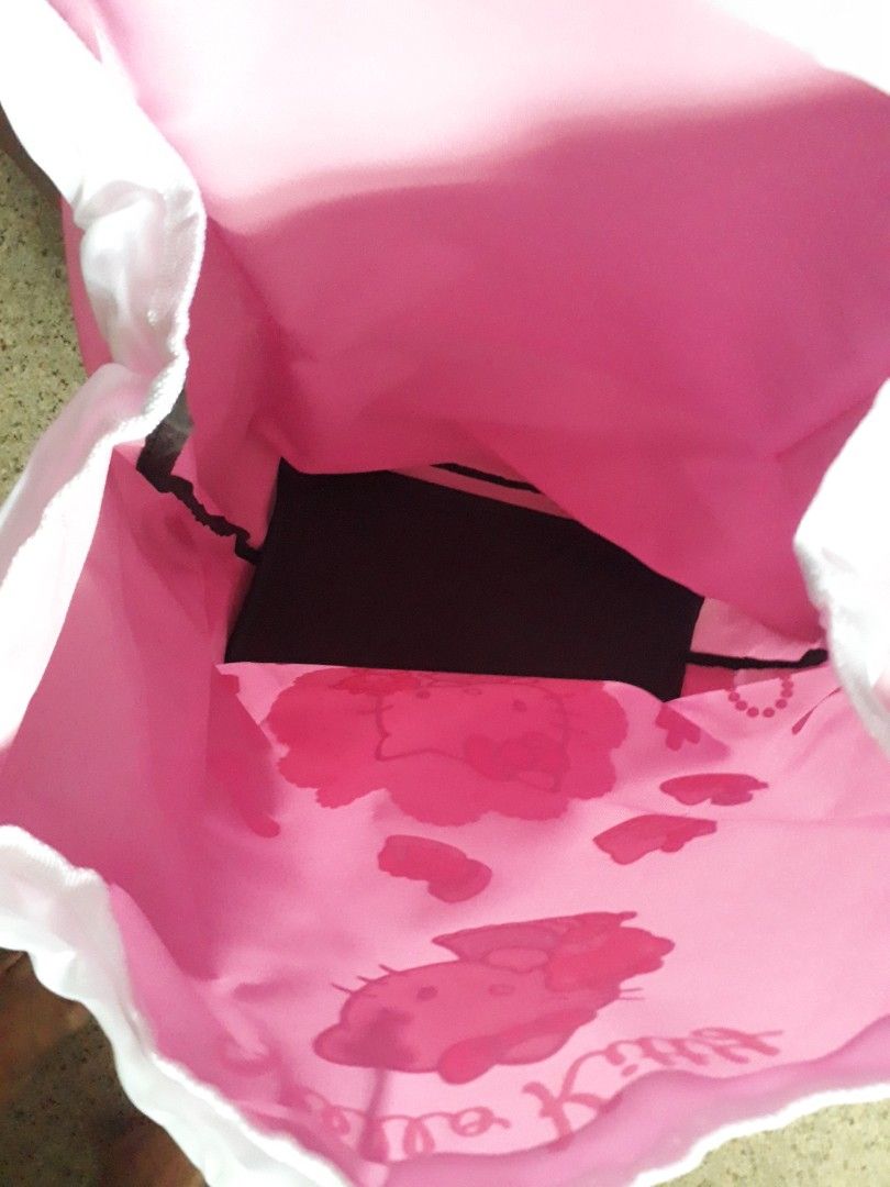 Hello Kitty Trolley Bag..Walch., Food & Drinks, Gift Baskets & Hampers ...