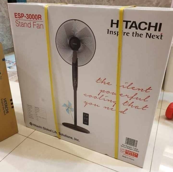 Hitachi fan, Furniture & Home Living, Lighting & Fans, Fans on Carousell