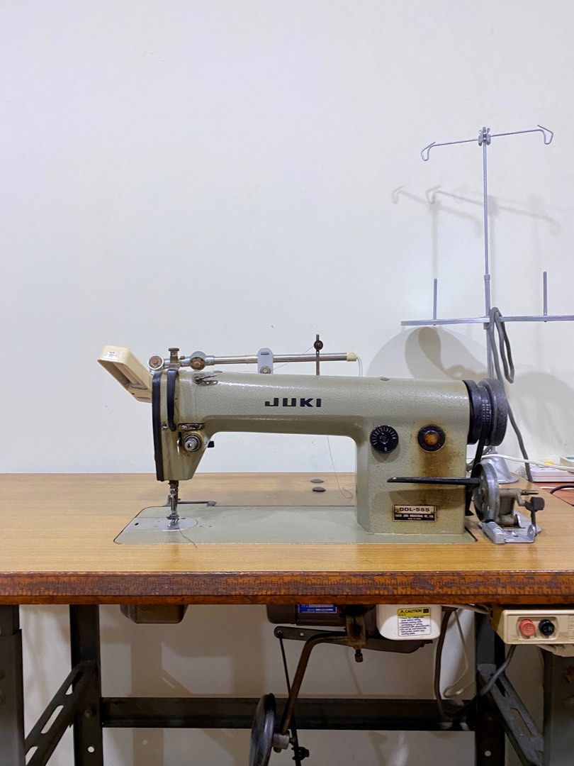 JUKI Sewing Machine (DDL-555), TV & Home Appliances, Other Home ...