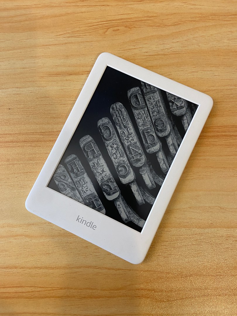 Kindle Basic 10th Gen 4gb (refurbished), Mobile Phones & Gadgets, E ...