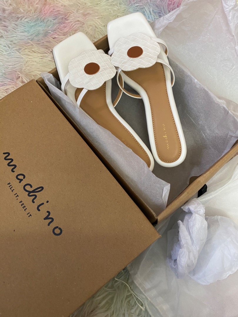 MACHINO LADY HANA WHITE HEELS GLOWING SEASON IN WHITE, Women's Fashion ...