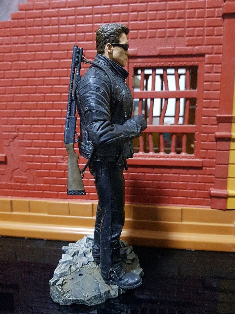 Mcfarlane Terminator Figure Movie Maniacs, Hobbies & Toys, Toys & Games ...