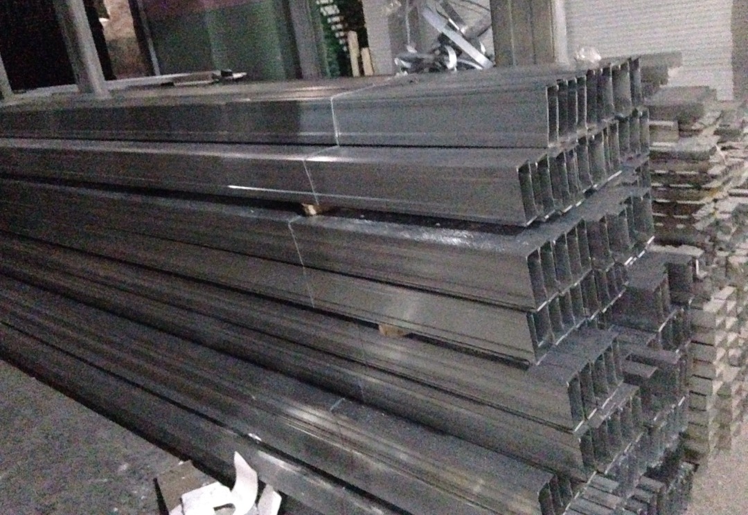 Metal Furring, Commercial & Industrial, Construction & Building ...