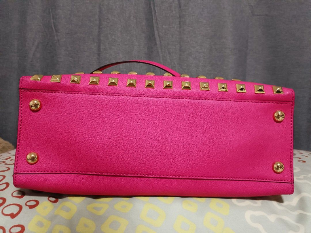 Michael Kors Hamilton Pink on Carousell