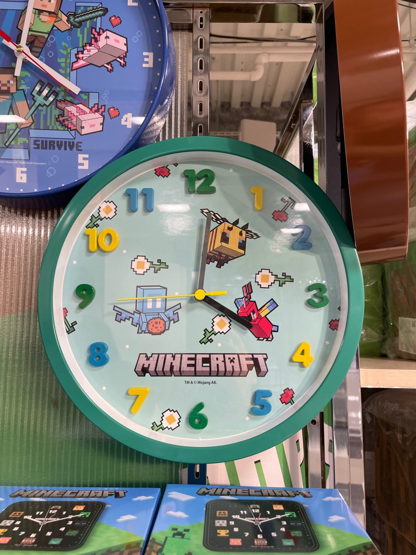 Minecraft Clock, 傢俬＆家居, 家居裝飾, 時鐘 - Carousell