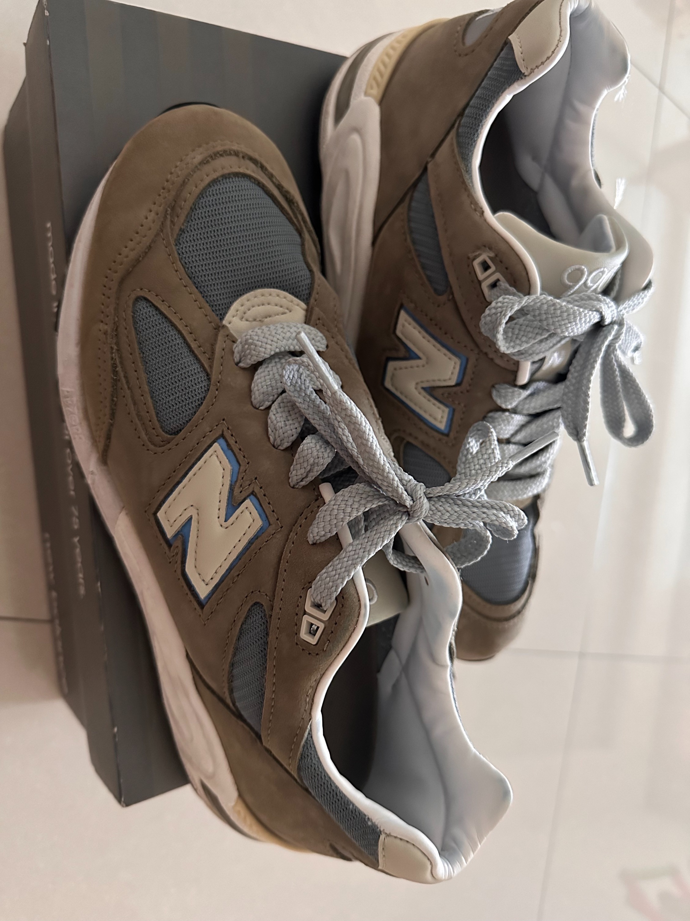 New Balance 990v2, Luxury, Sneakers & Footwear on Carousell