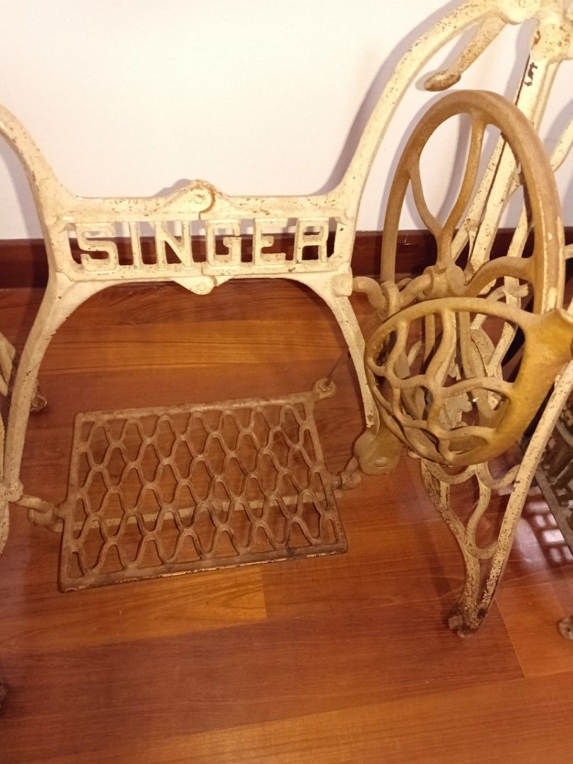 Old Singer and Phoenix Sewing Machine Stand vintage, Hobbies & Toys ...