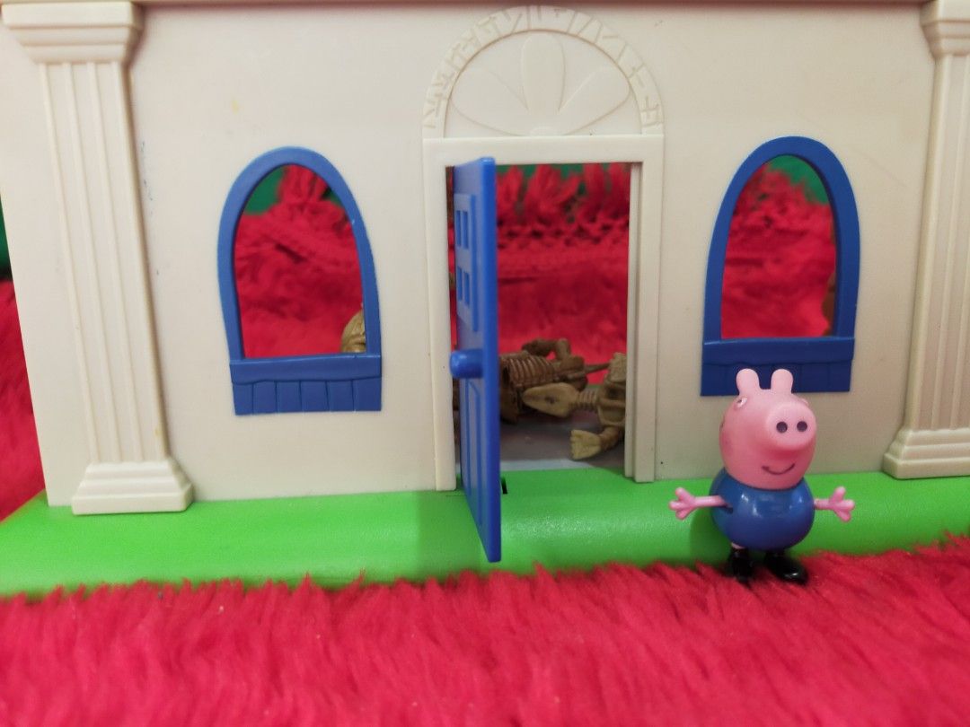 Peppa pig dinosaur museum on Carousell