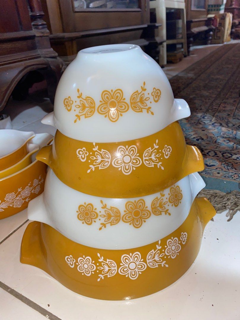 Pyrex dan corning ware, Antik, Pajangan di Carousell