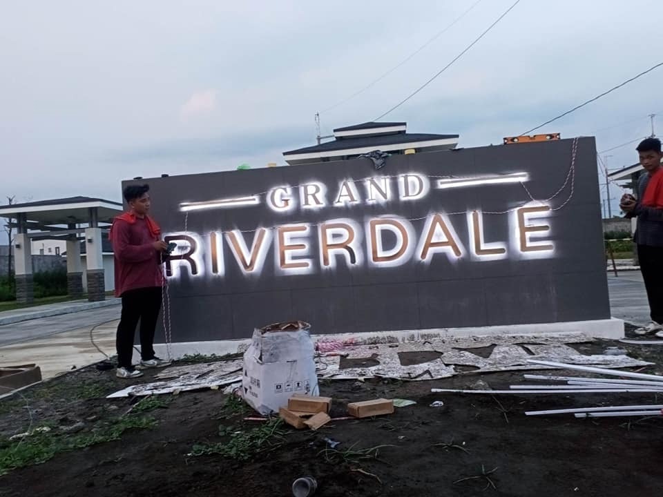 QUALITY AND AFFORDABLE SIGNAGES, Commercial & Industrial, Construction ...