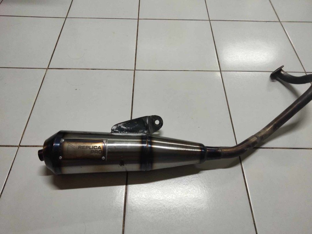 REPLICA PRO MUFFLER (honda click), Motorbikes, Motorbike Parts ...