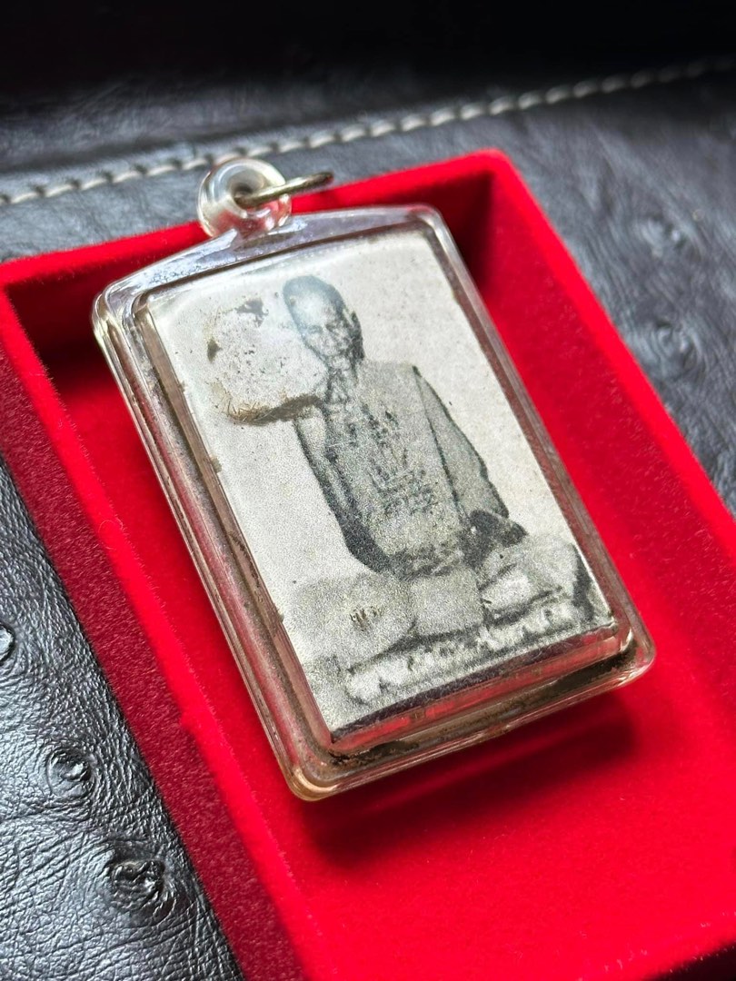 Roop Tai LP Phrom Wat Chom Kae - BE2515 ( Blessed in Wat Pha Kho ), Hobbies & Toys, Memorabilia ...