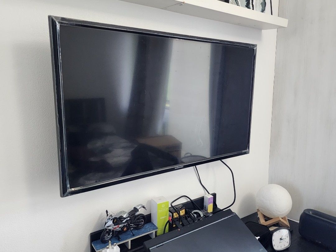 Samsung 32 inch Full HD IPS Panel, TV & Home Appliances, Other Home ...