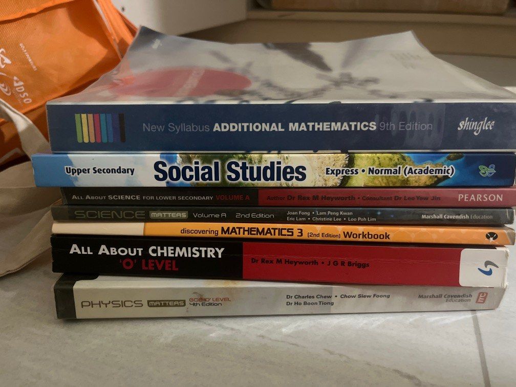 Secondary school textbooks (upper), Hobbies & Toys, Books & Magazines ...