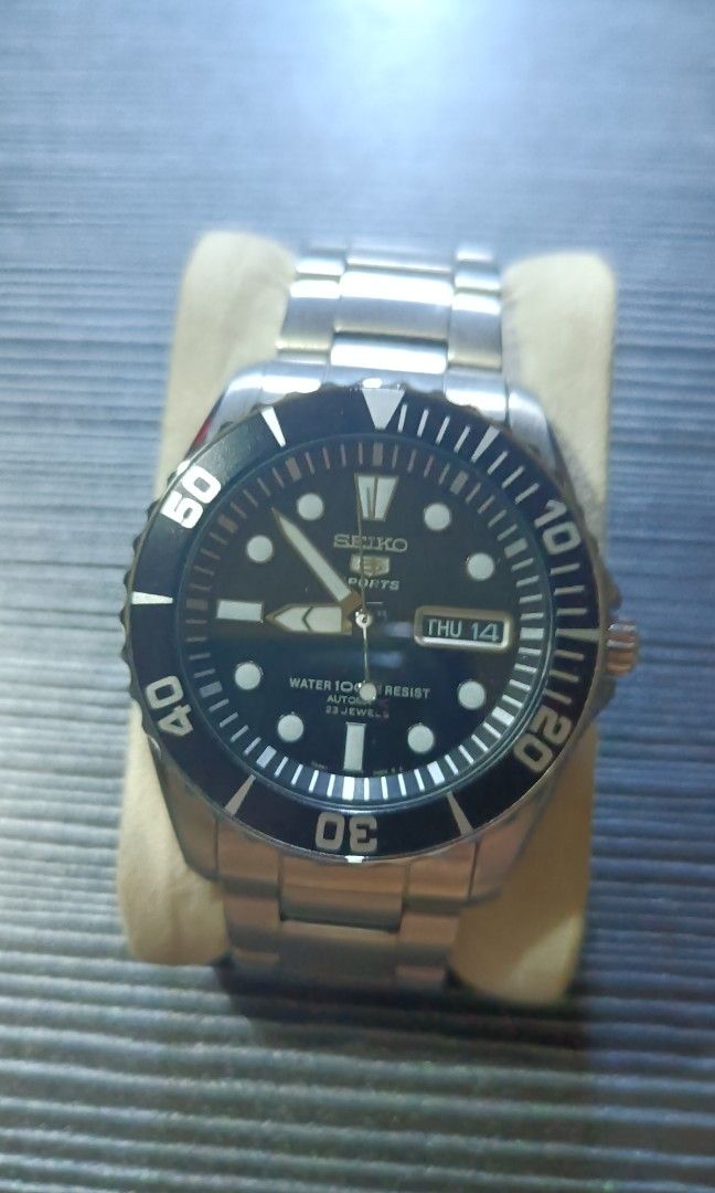 Seiko mini sumo (Seiko 5), Luxury, Watches on Carousell