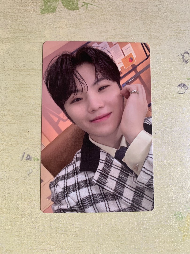 【急出/換】SEVENTEEN MINI10 FML Woozi 李知勳 小卡, 興趣及遊戲, 收藏品及紀念品, 韓流 - Carousell