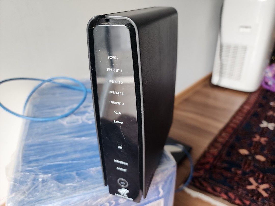 Singtel aztech dsl8900GR(AC), Computers & Tech, Office & Business ...