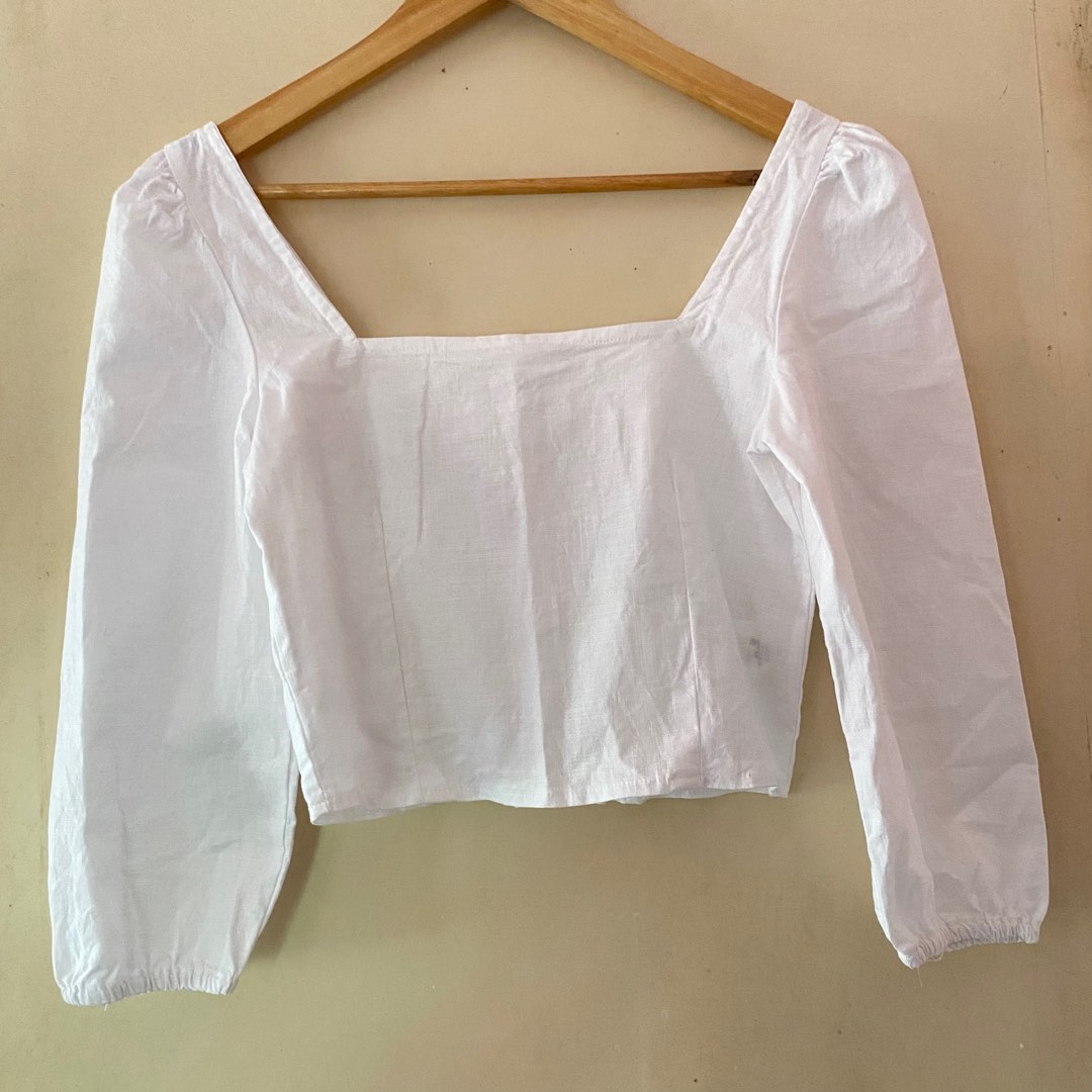 Sinsay White Linen Puff Cropped Top on Carousell