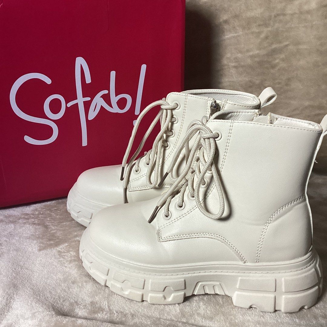 Sofab Platform Boots, Women's Fashion, Footwear, Boots on Carousell
