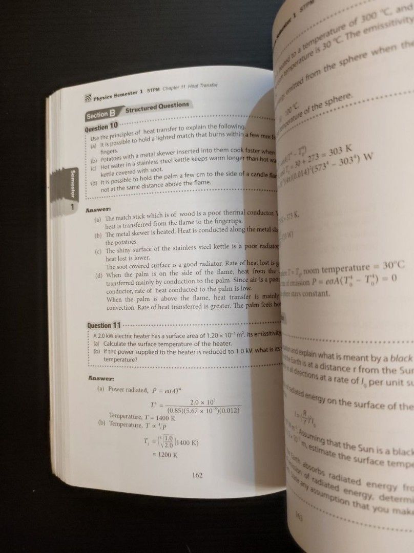 STPM Q&A Physics (latest edition, book 9.999/10), Hobbies & Toys, Books ...