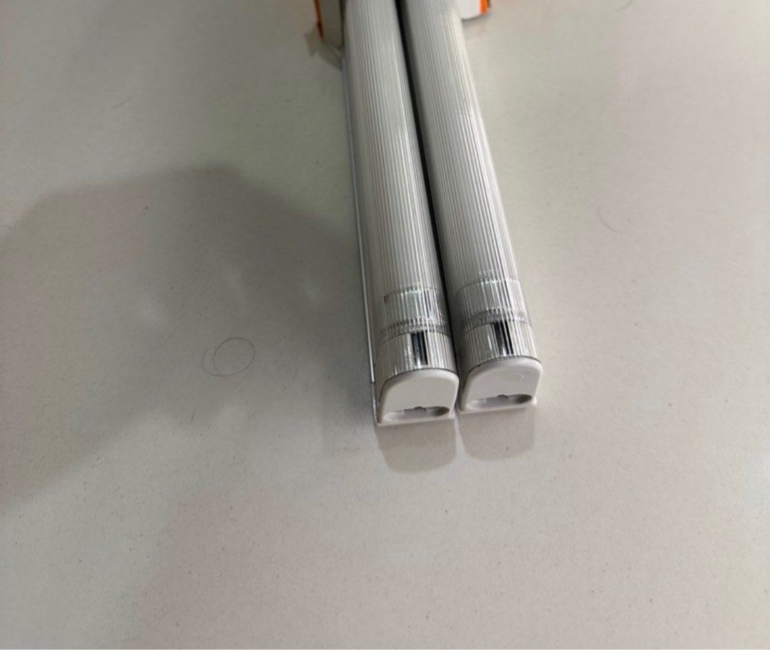 T5 Batten Light 21W, Furniture & Home Living, Lighting & Fans, Lighting on Carousell