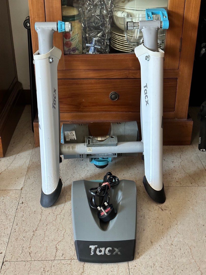 Tacx Vortex Indoor Smart Trainer, Sports Equipment, Bicycles & Parts ...