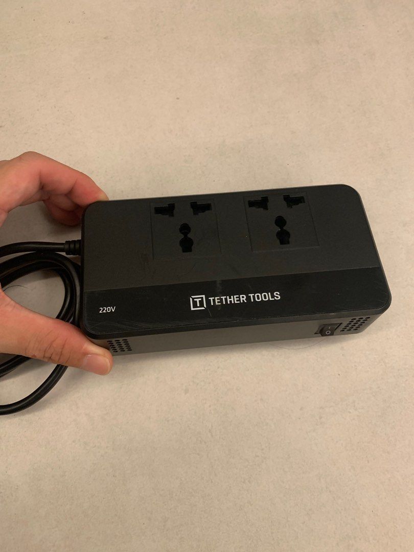 Tethertools ONsite D-Tap to AC Charging Power Supply for V-Lock ...