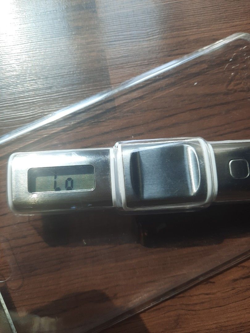 Timbangan koper elektrik, Elektronik, Lainnya di Carousell