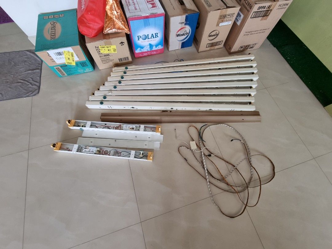 Used fluorescent tube lightning set, Furniture & Home Living, Lighting ...