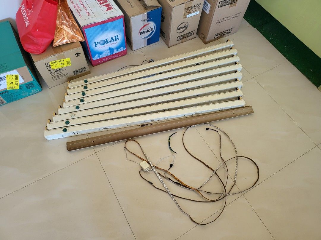 Used fluorescent tube lightning set, Furniture & Home Living, Lighting ...