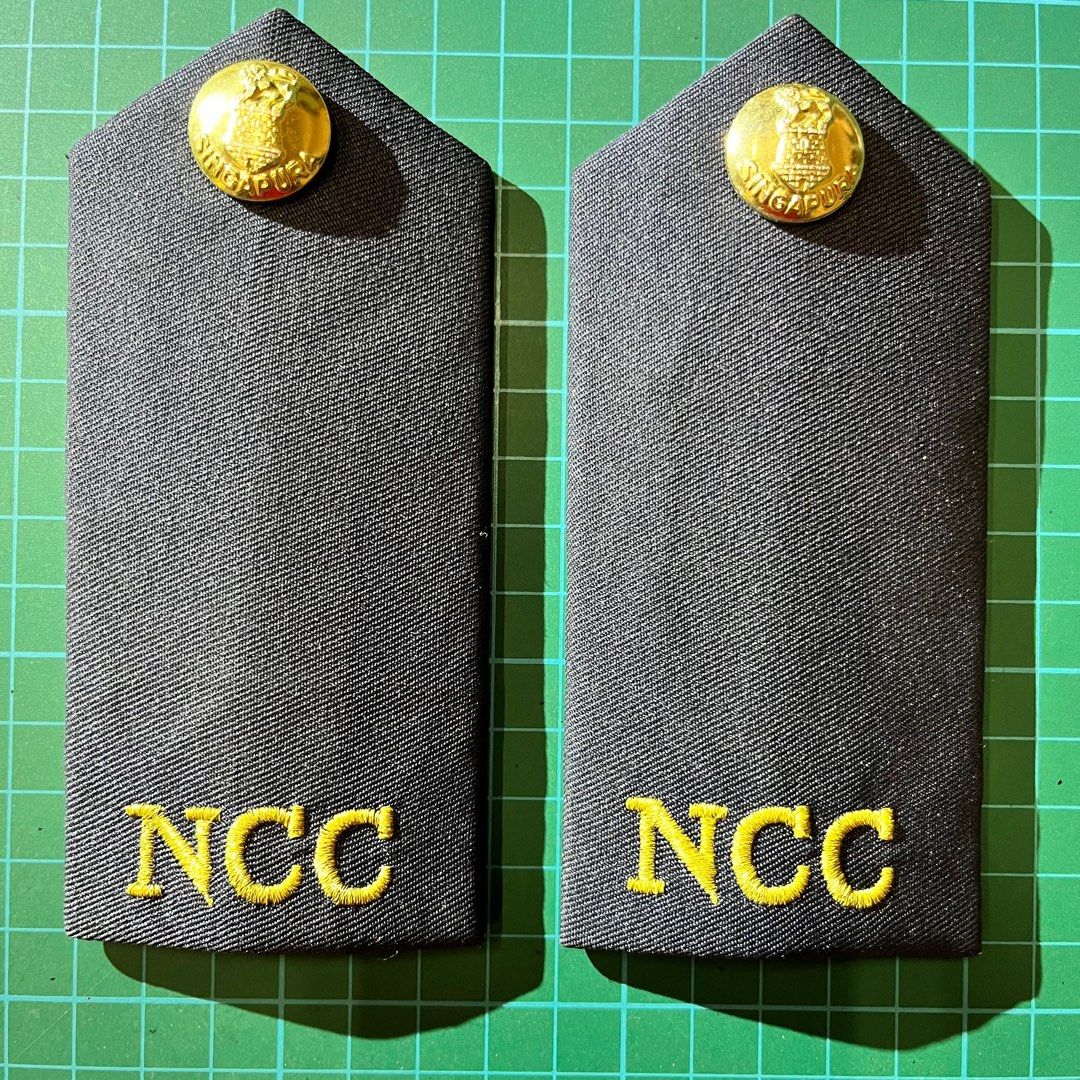 Vintage Military Ranks / Epaulettes, Hobbies & Toys, Memorabilia ...