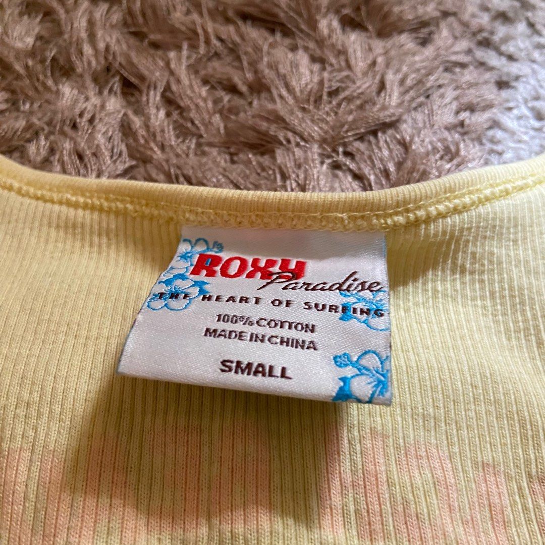 Y2k/Coconut Girl - Roxy Graphic Pastel Yellow Sando on Carousell