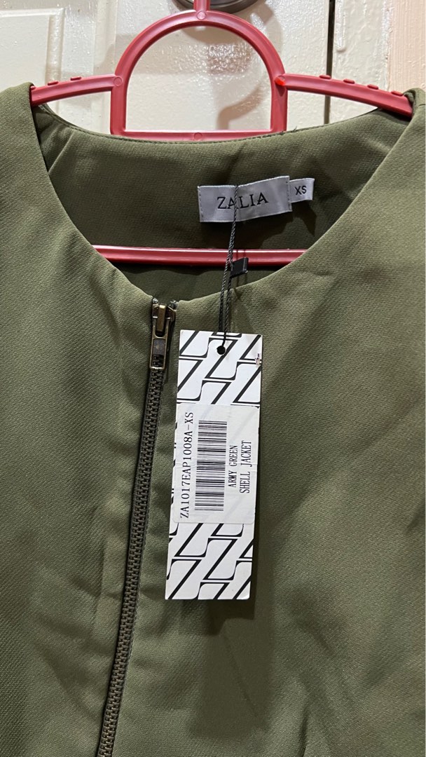 Zalia Blazer , Women's Fashion, Coats, Jackets and Outerwear on Carousell