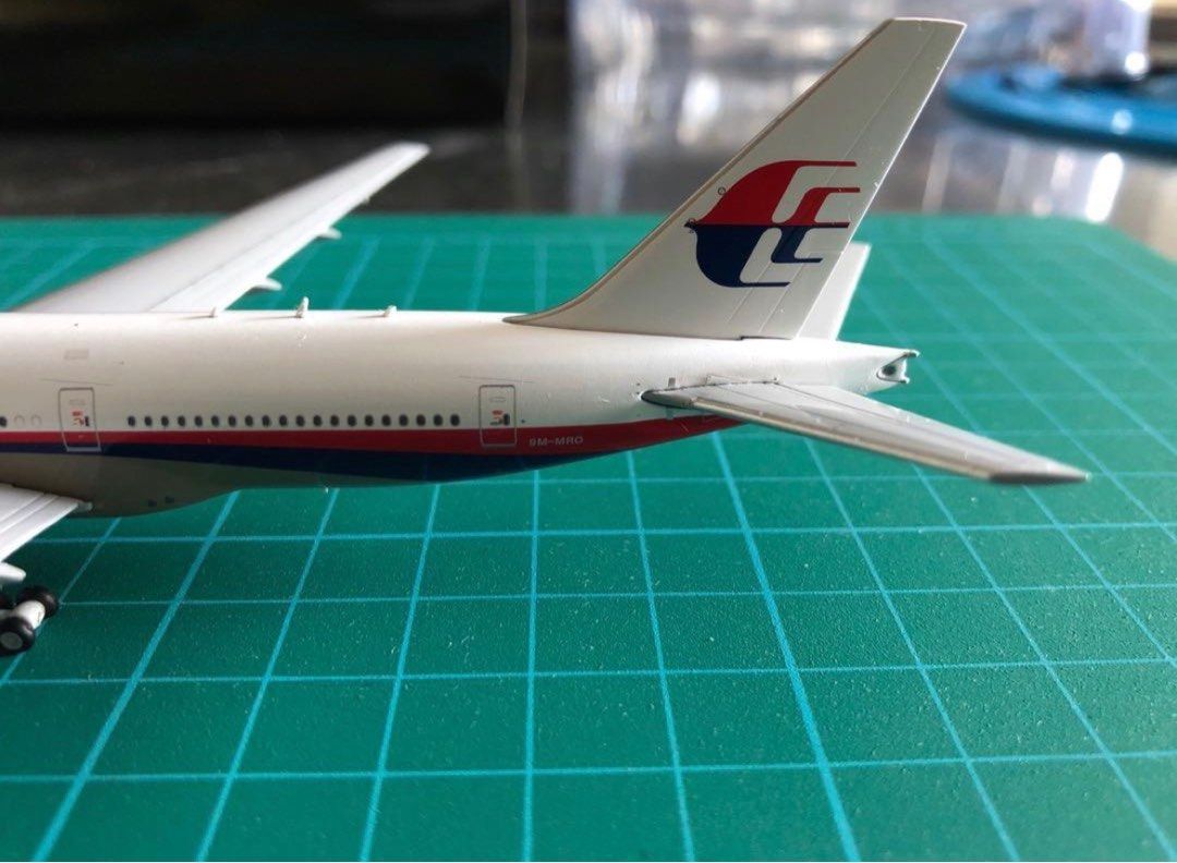 1:400 Malaysia Airlines 9M-MRO(MH370) B777-200ER, Hobbies & Toys ...