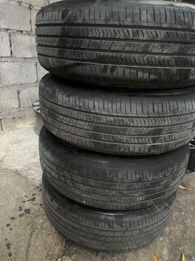 16” Toyota Deluxe Grandia steel rims 6Holes pcd 130 w/215-70-r16 ...