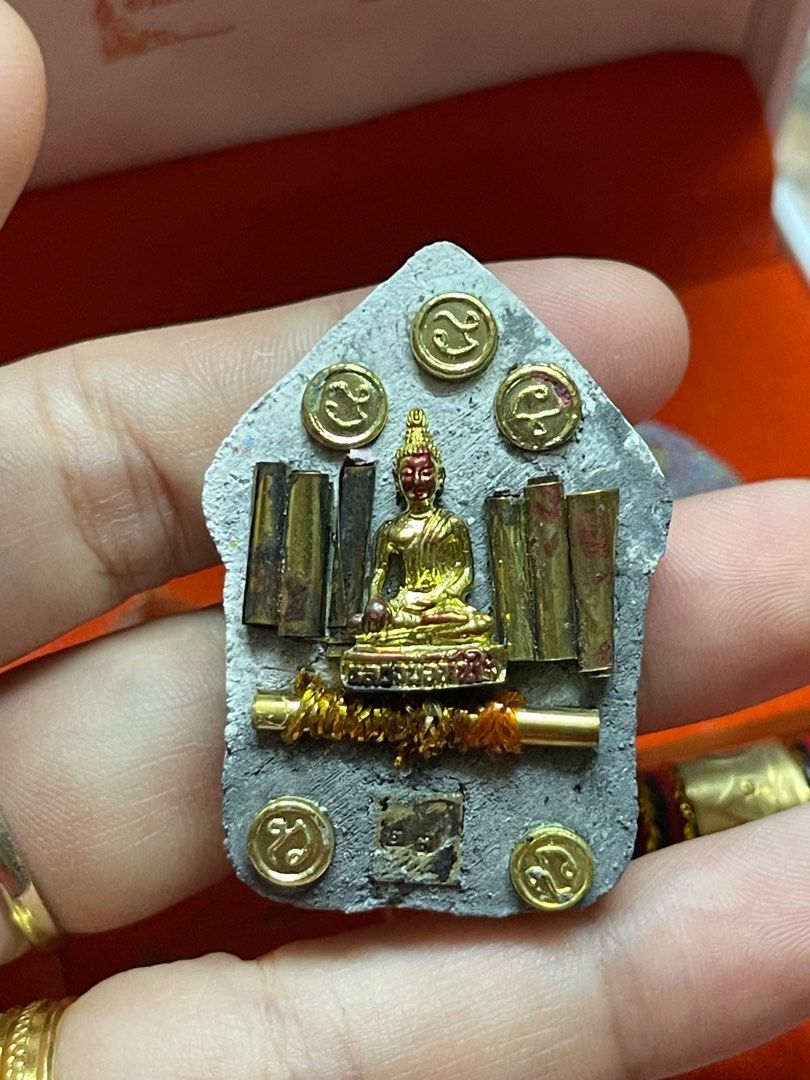 媚琳派2Phra Khunpen Prai Mae Phairin 师傅：LP Sompong Kanko&&Mass Chanted ...