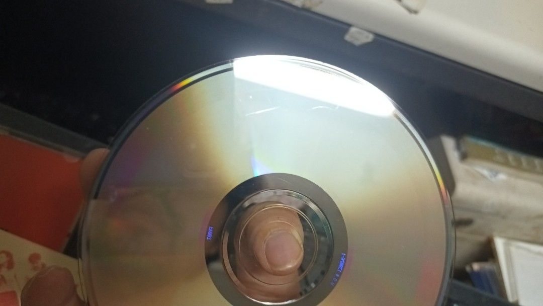 付少有圓形貼紙 ECHO GOODBYE SUMMER 美版 CD, 興趣及遊戲, 音樂、樂器 & 配件, 音樂與媒體 - CD 及 DVD - Carousell