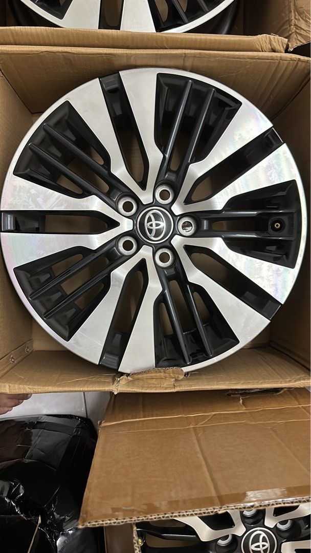 Alphard anh30 original rims, Car Accessories, Tyres & Rims on Carousell