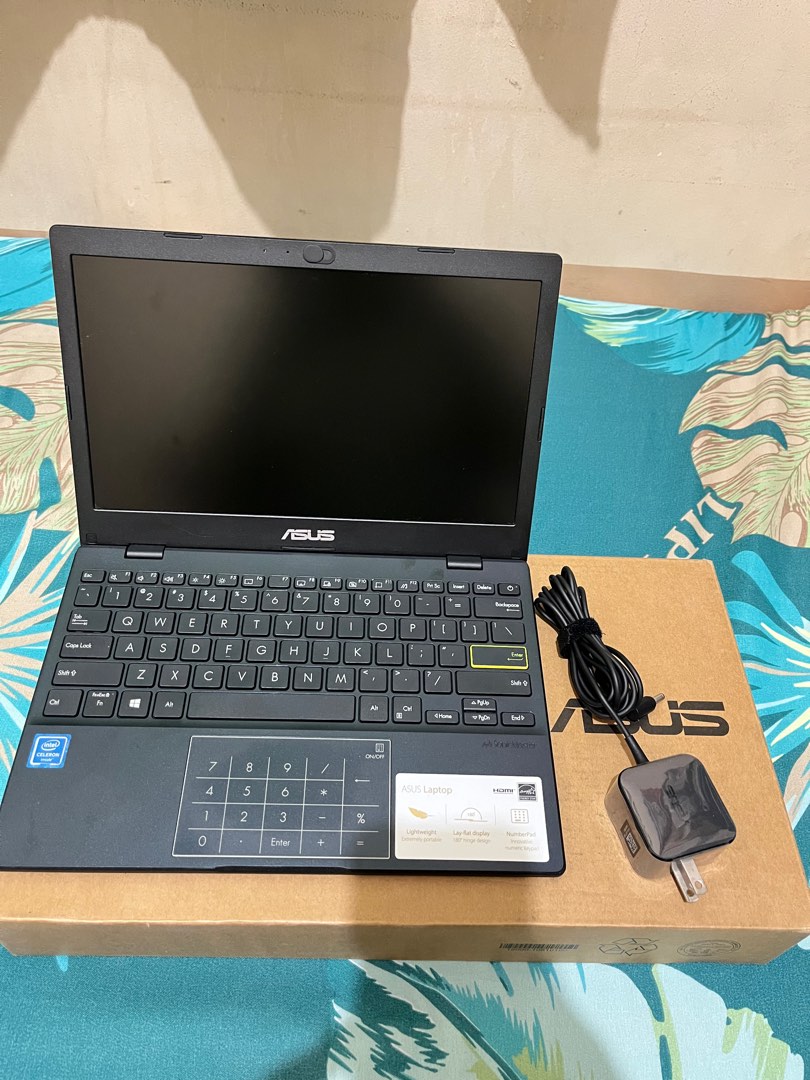 Asus E210M 11.6 COMPLETE PACAKGE (negotiable), Computers & Tech ...