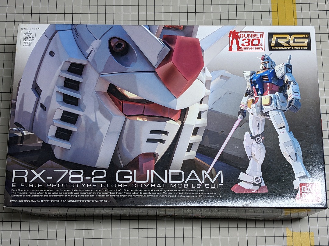 Bandai 1/144 RG Real Grade Gundam RX-78-2, Hobbies & Toys, Toys & Games ...