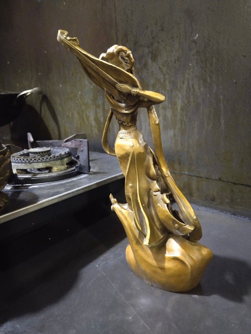 Brass lady statue display, Hobbies & Toys, Memorabilia & Collectibles ...