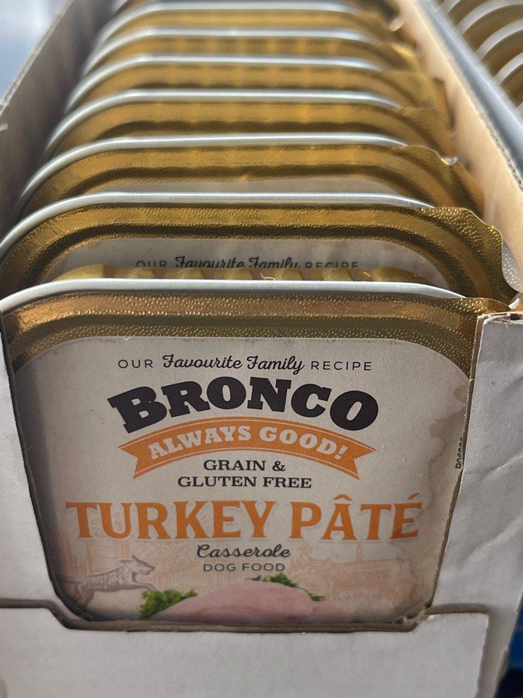 Bronco chicken Turkey pork salmon pate 37 trays, Pet Supplies, Pet Food ...