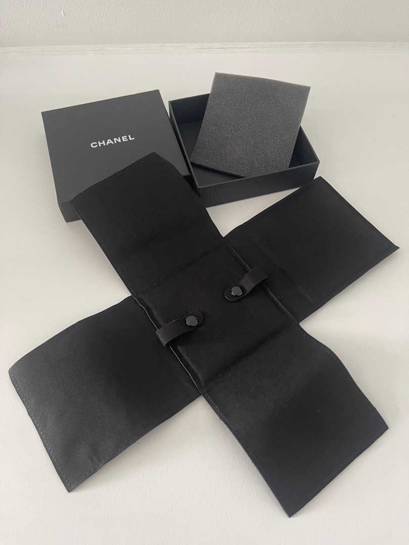 CHANEL box, Luxury, Accessories on Carousell