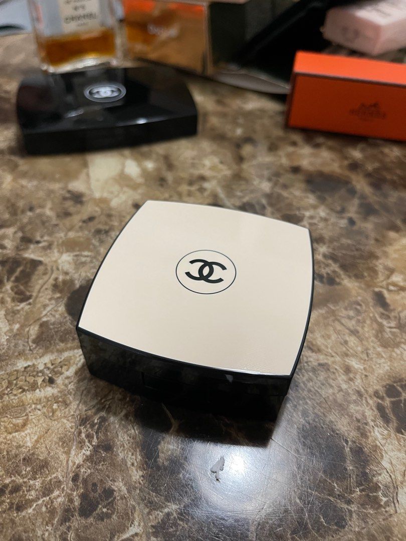 Chanel touch foundation box/Chanel compact mirror, Beauty & Personal ...